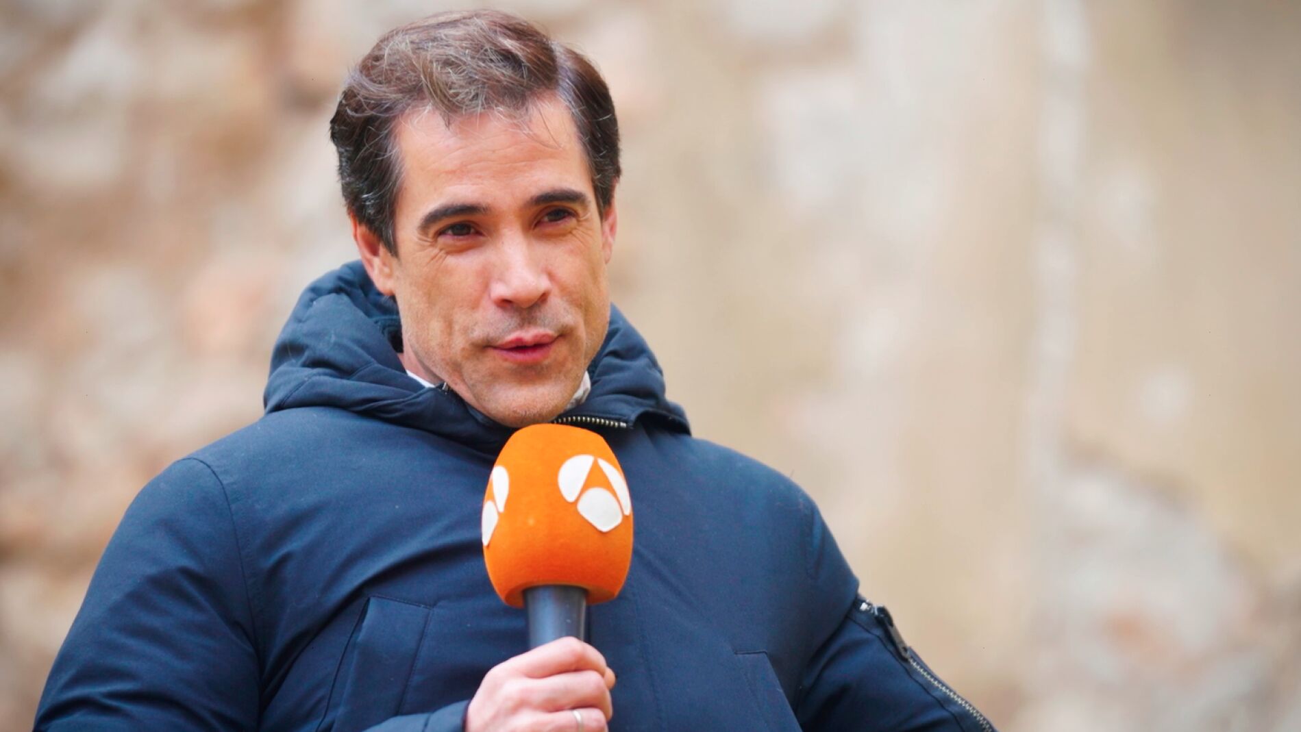 Unax Ugalde habla de su personaje en Entre Tierras: "Manuel arrastra un ...