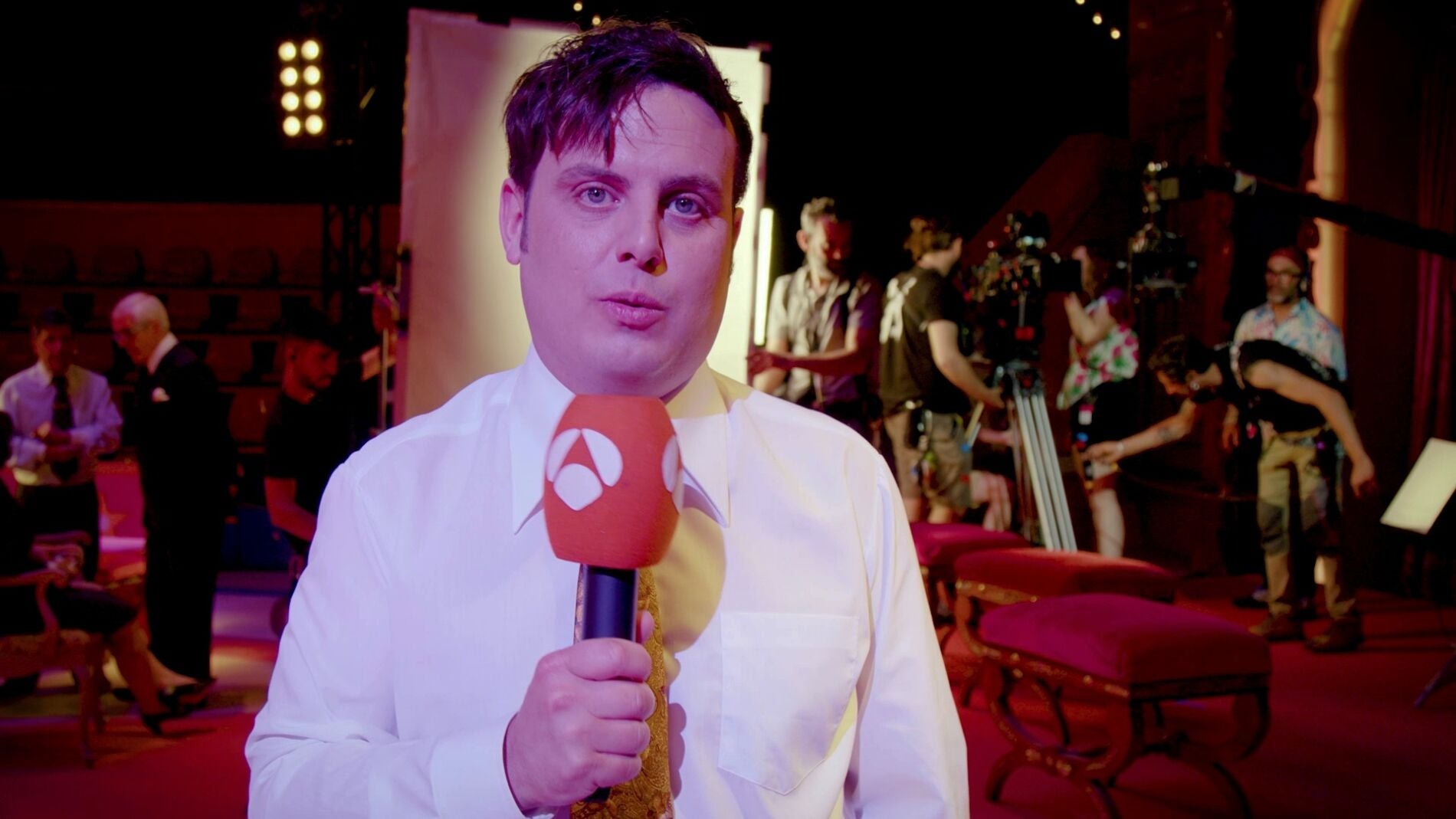 Así es Payasito, el amigo de Ángel Cristo, interpretado por Artur ...